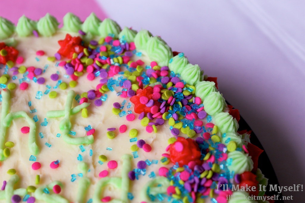 Gender-Reveal Disasters on Cake: Fight Outside Applebee’s – I'll Make ...